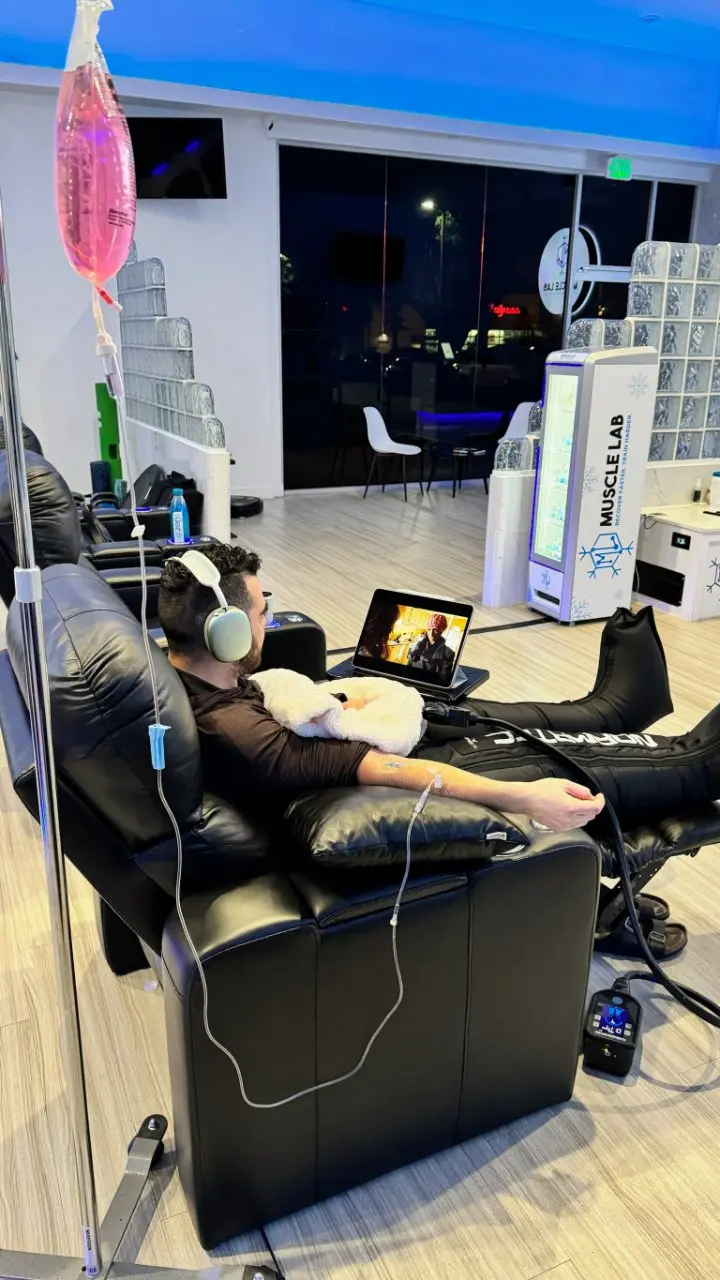 IV Therapy in Los Angeles: Booking, Benefits, & FAQ